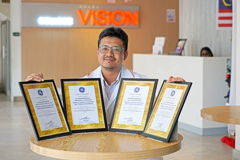 Advanced Diploma - Vision University College