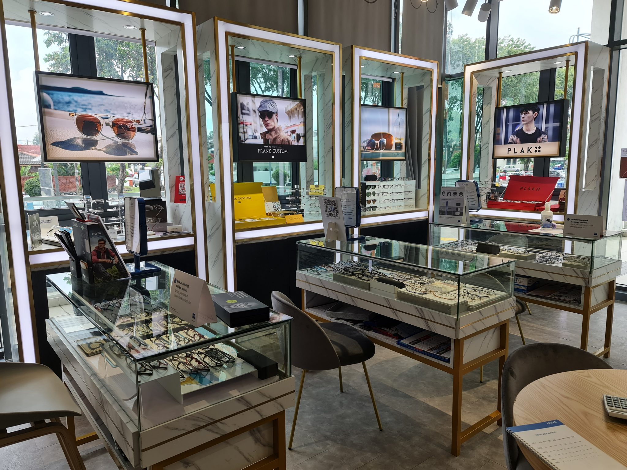 Vision Optometry - Vision University College