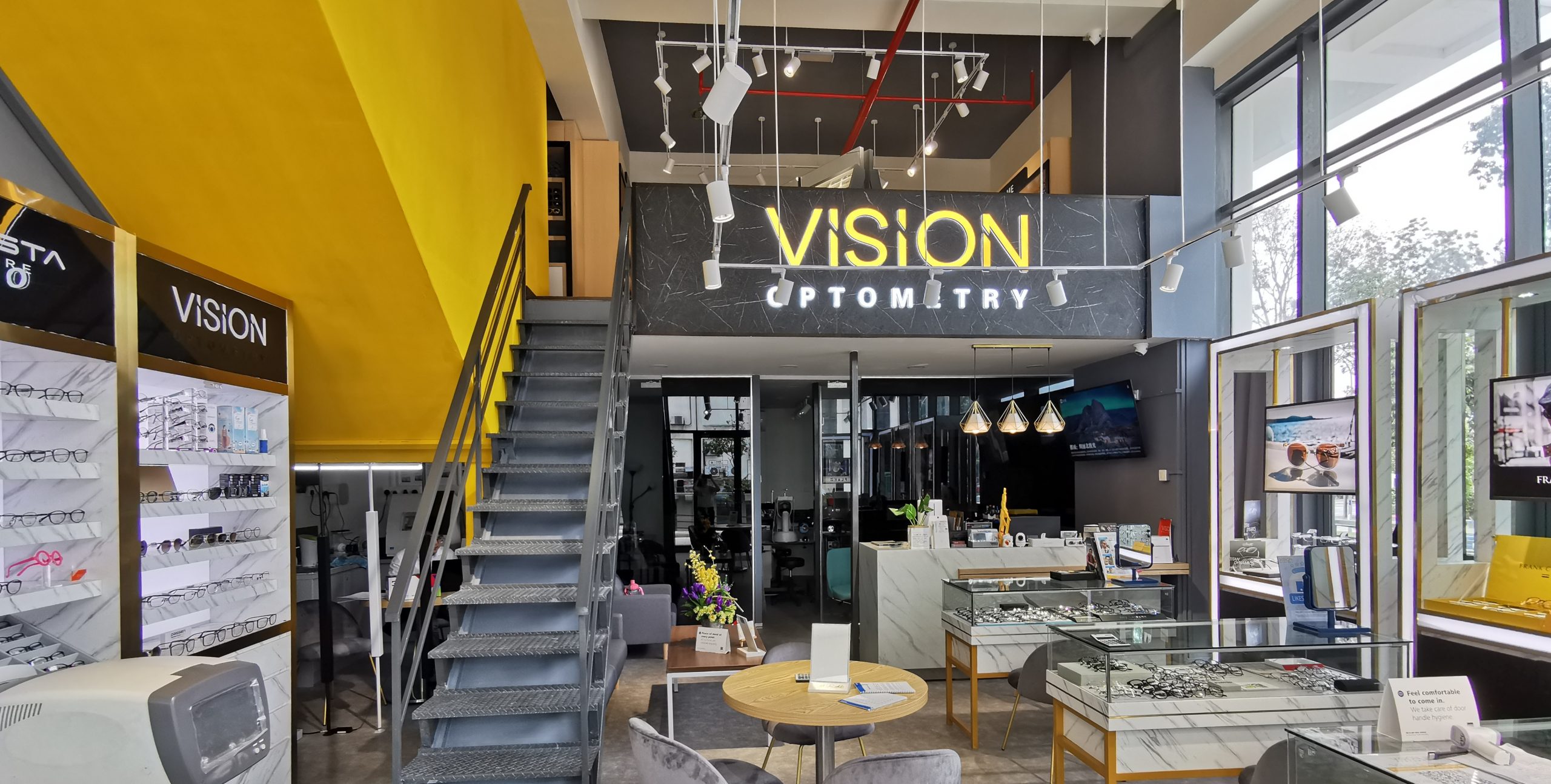 Vision Optometry - Vision College