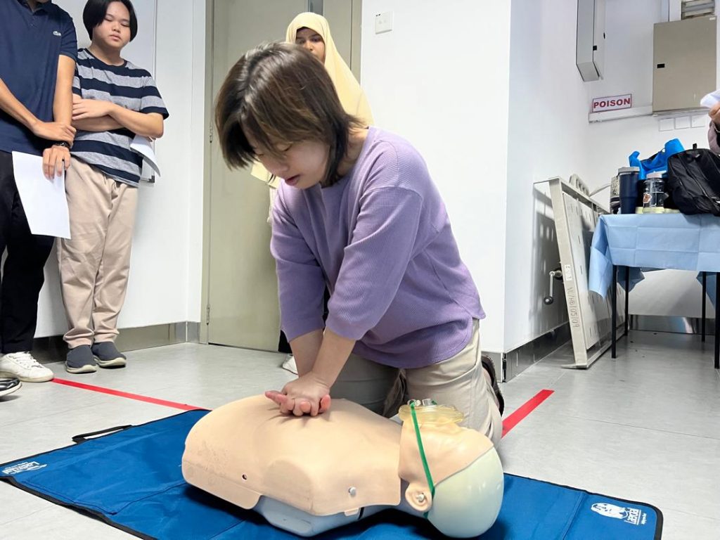 CPR & Basic Life Support Training for Medical Imaging Students at ...